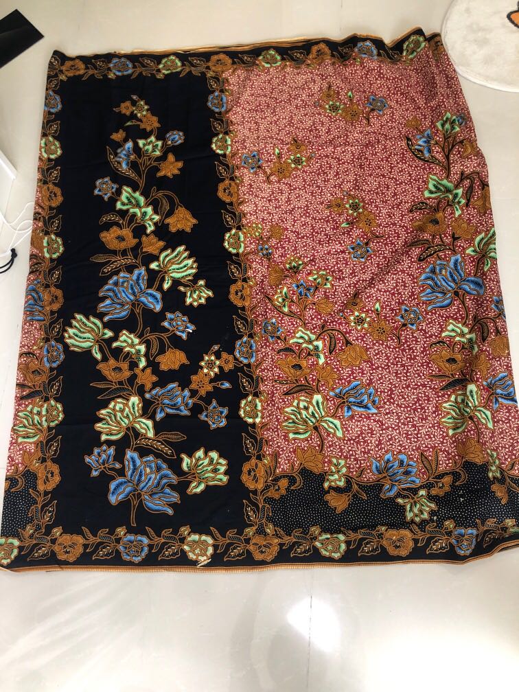Batik fabric/ kebaya skirt Peranakan , Women's Fashion, Dresses & Sets ...