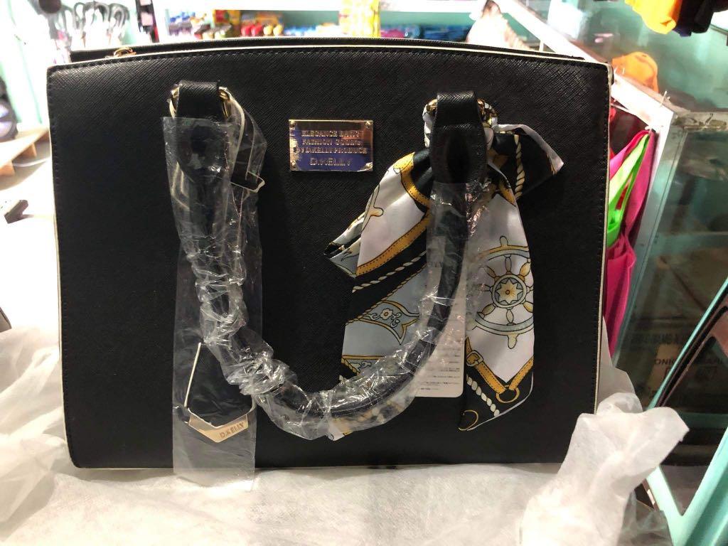 D KELLY JAPAN, Luxury, Bags & Wallets on Carousell