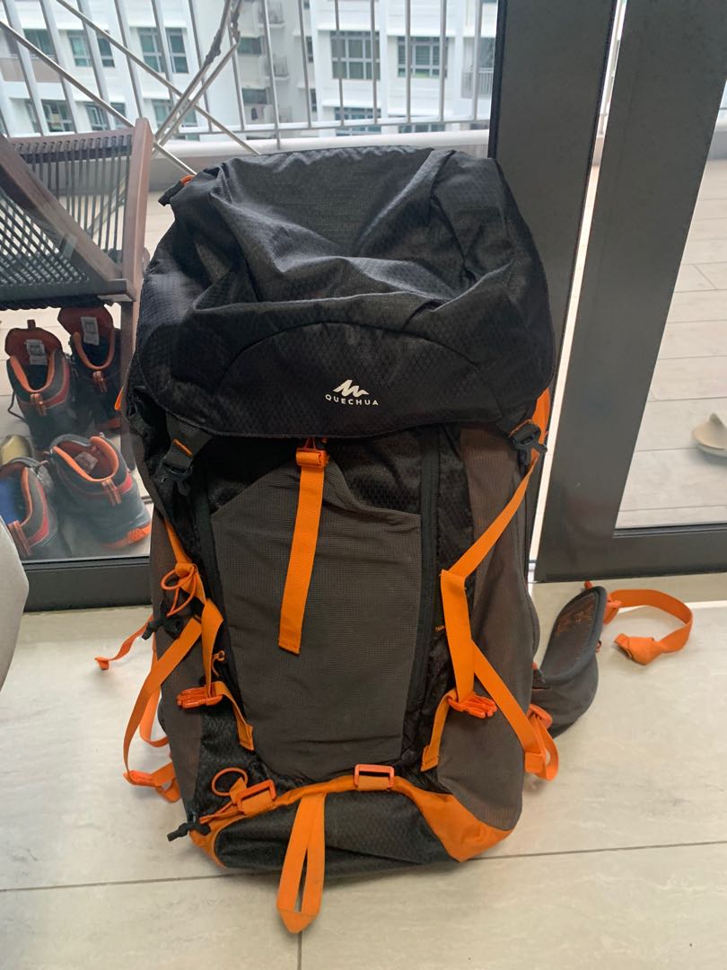 Forclaz 40 Air+ Backpack (Orange/Black), Men's Fashion, Bags, Backpacks ...