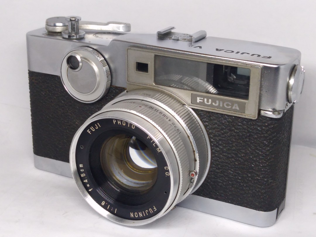 Fujica v2 rangefinder, Photography, Cameras on Carousell