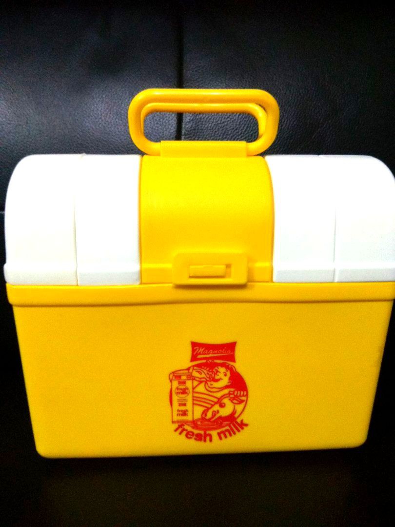 MAGNOLIA Fresh Milk Lunch Box, Hobbies & Toys, Memorabilia ...