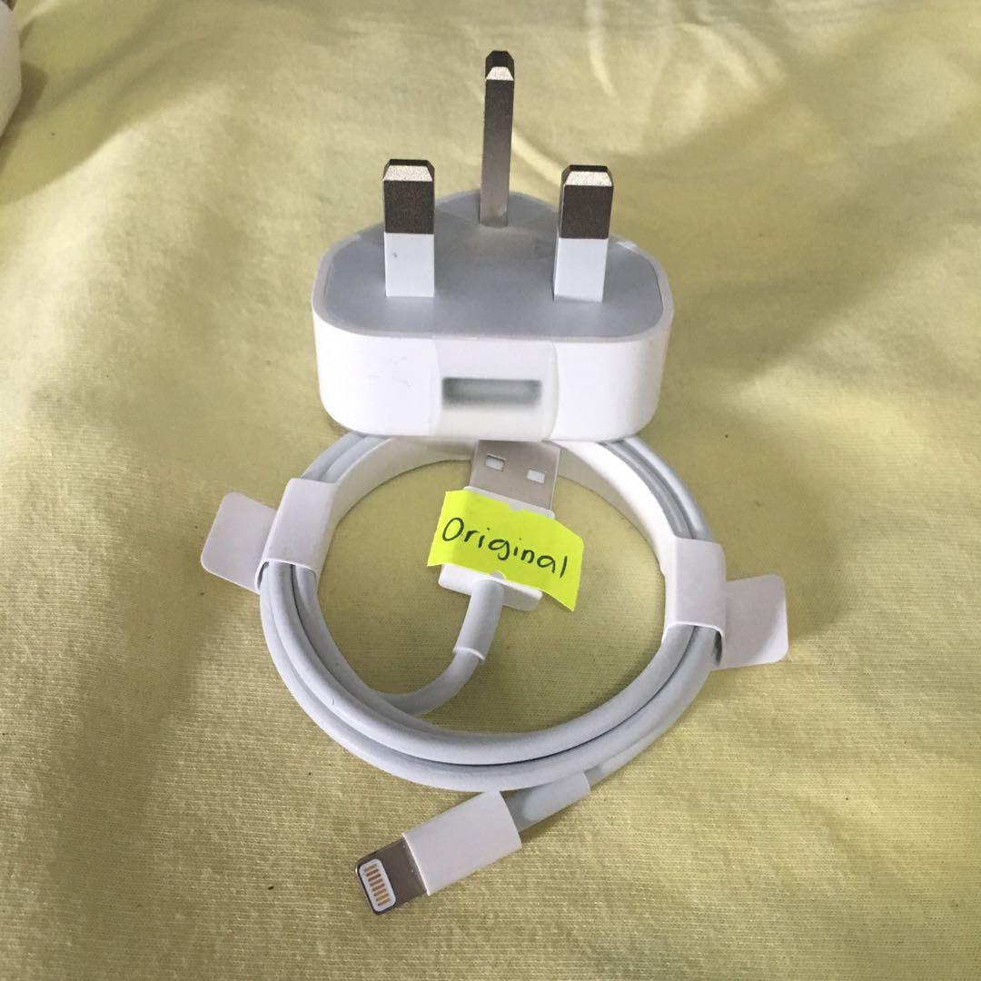 Original Apple iPhone Charger 5 watts adapter and lightning cable ...