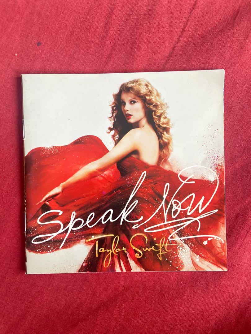 Taylor Swift Speak Now Deluxe Album, Hobbies & Toys, Music & Media, CDs ...
