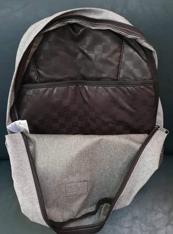 Vans Laptop Backpack, Men's Fashion, Bags, Backpacks on Carousell