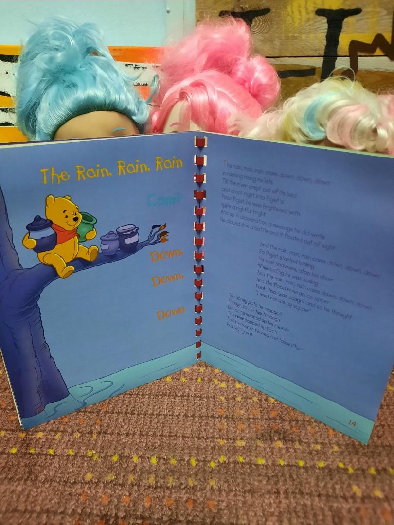 Winnie the pooh sing along, Hobbies & Toys, Books & Magazines ...