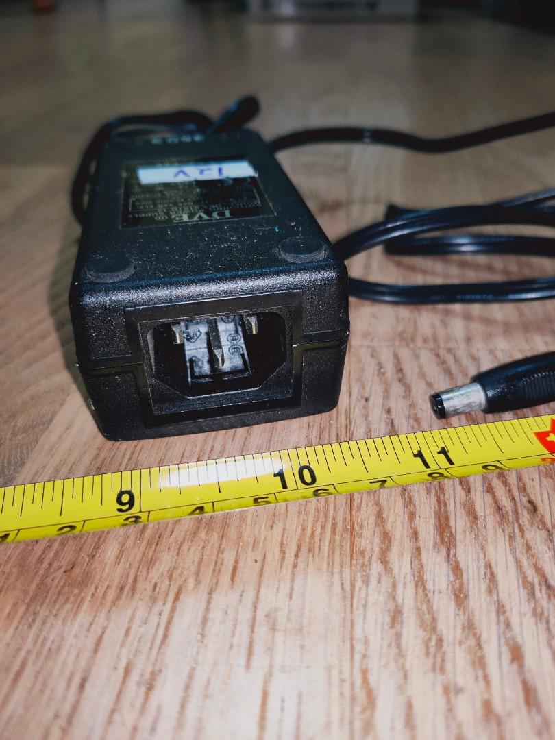12V 1.5A wi-fi router or notebook computer power brick, used, working ...