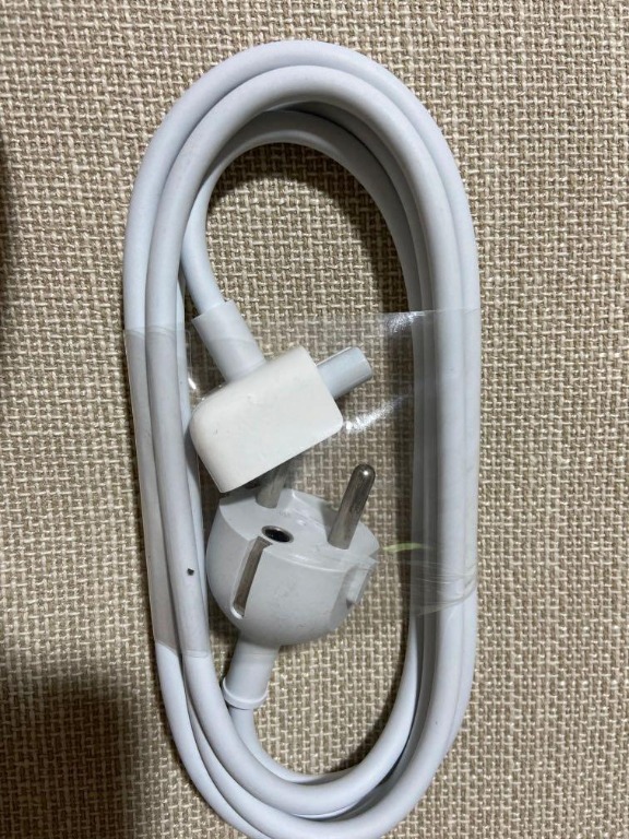 Apple 60W MagSafe Power Extension Cord, Computers & Tech, Laptops ...