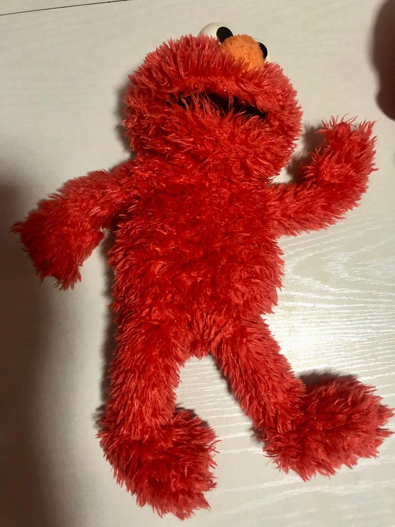 Elmo puppet, Babies & Kids, Infant Playtime on Carousell