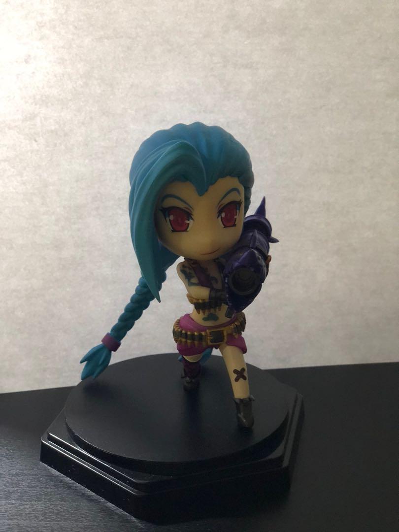 Limited Edition Jinx Figurine + Stand, Hobbies & Toys, Memorabilia ...