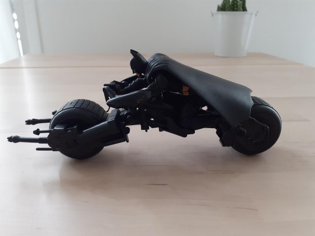 Mattel The Dark Knight Bat Pod with Batman, Hobbies & Toys, Toys ...