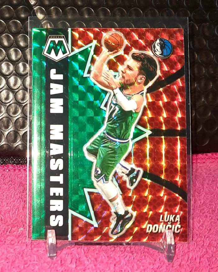 NBA Cards Luka Doncic, Hobbies & Toys, Memorabilia & Collectibles ...