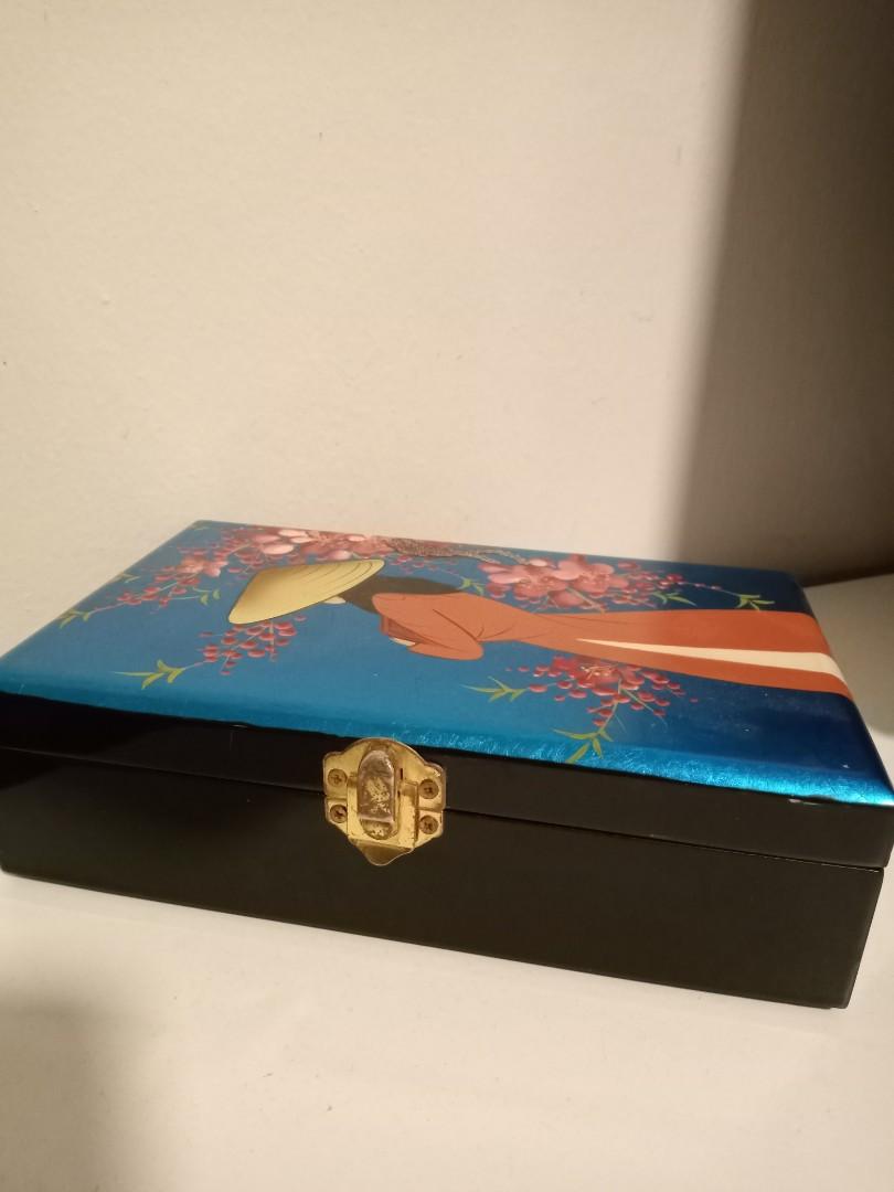 Picture of Vietnamese Lady Jewelry Box, Women's Fashion, Jewelry ...