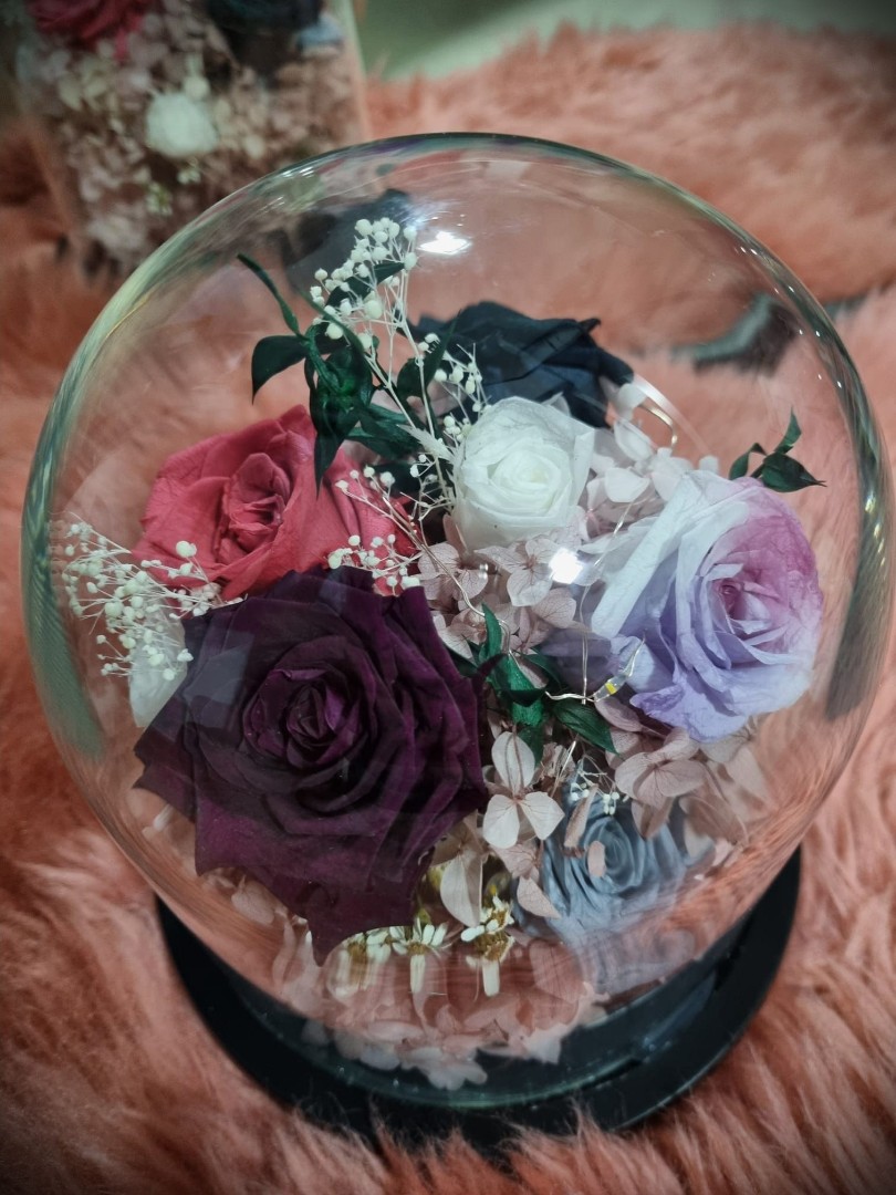 Preserved Flower Bell Jar, Hobbies & Toys, Stationery & Craft, Flowers ...