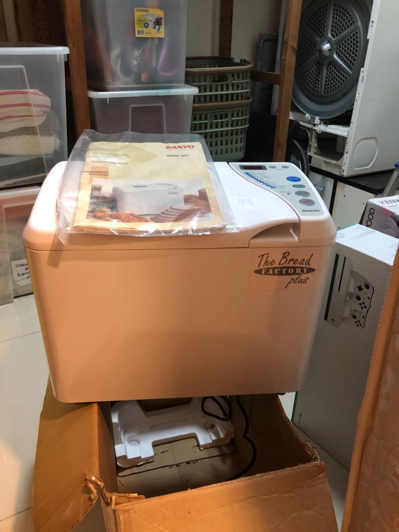 Sanyo Bread Maker, TV & Home Appliances, Kitchen Appliances ...