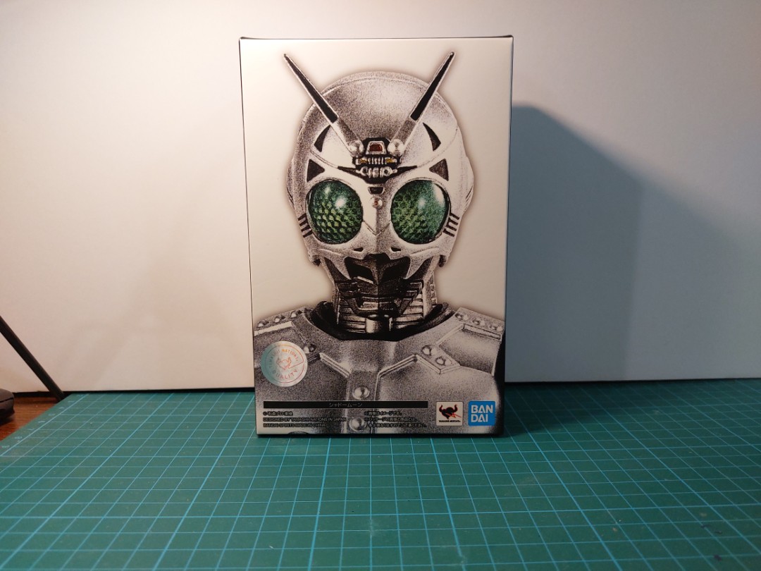 SHF Kamen Rider Shinkocchou Seihou Shadowmoon S.H.Figuarts Shadow Moon ...
