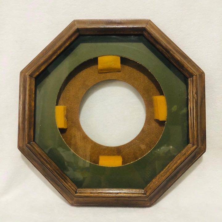 Stylish Octagonal Wooden Wall Frame for Display Plates and Rounded Dish ...