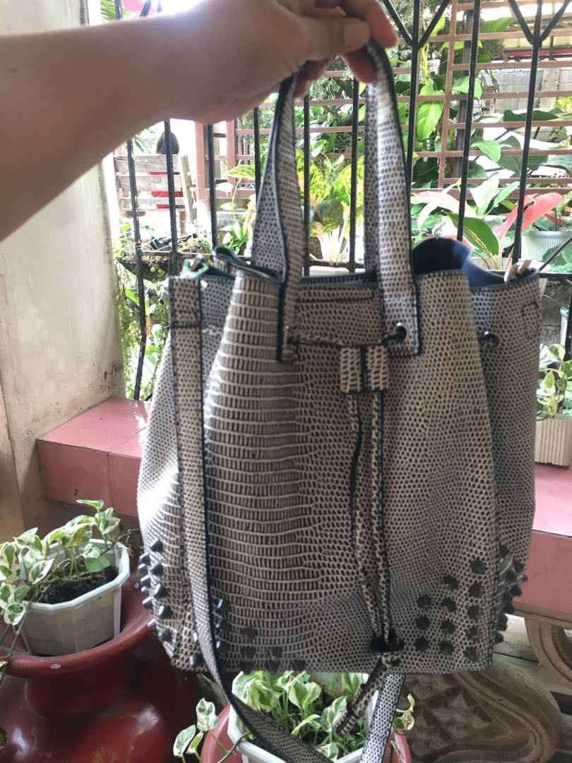 Two Way Bucket Bag, Women's Fashion, Bags & Wallets, Cross-body Bags on ...