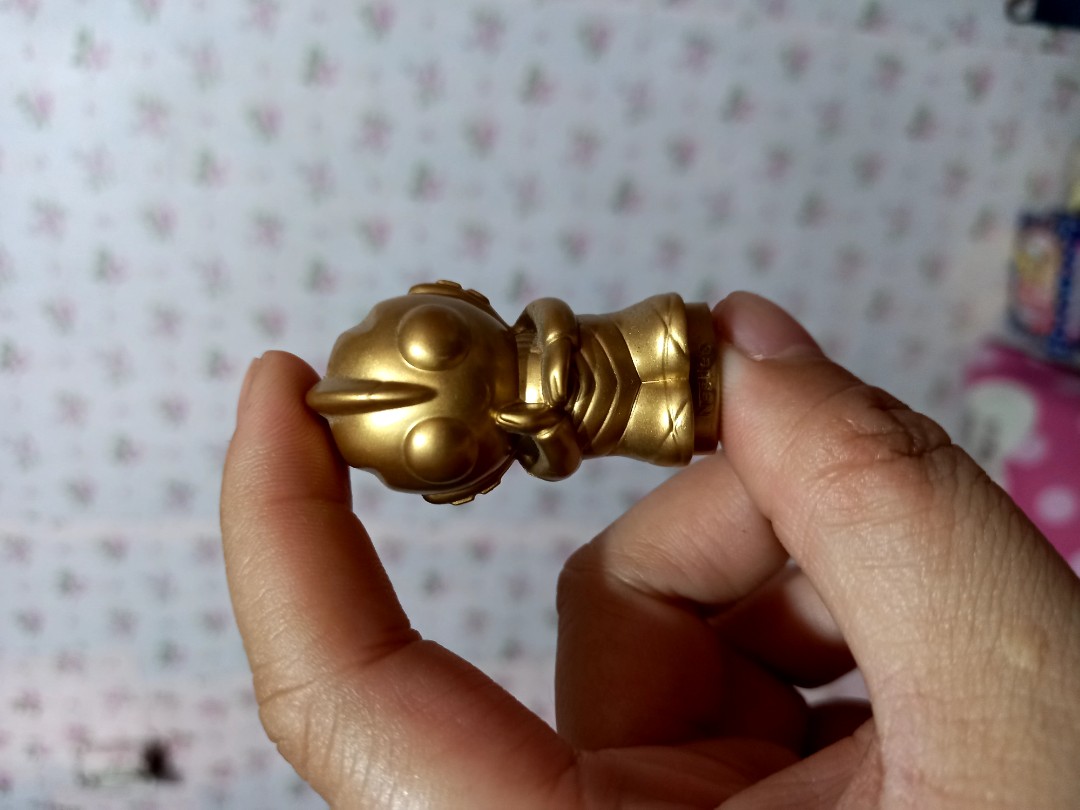 Ultraman Gold Mini Figure 1996 Nestle Edition, Hobbies & Toys, Toys ...