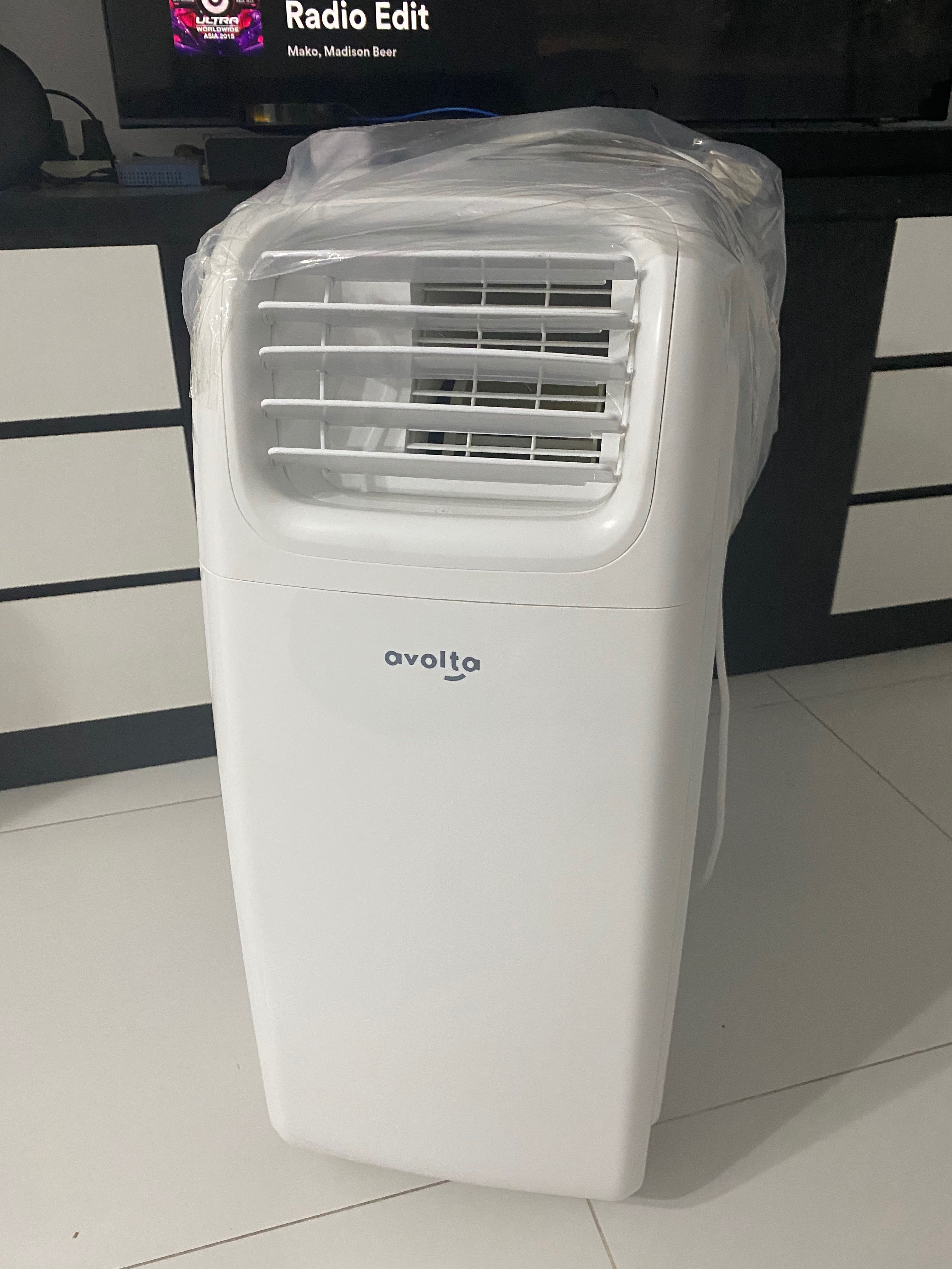 Avolta portable aircon A015A-14C, TV & Home Appliances, Air ...