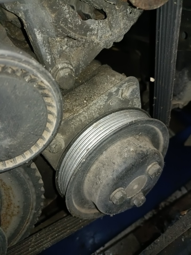 Bmw E36 M50 M52 Steering Pump Original, Auto Accessories on Carousell