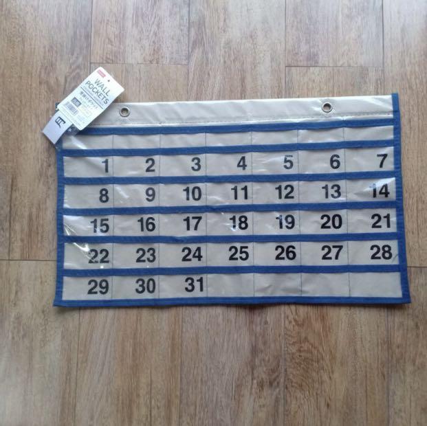 Daiso Wall Pocket Calendar Kalender Kantong Organizer, Buku & Alat ...