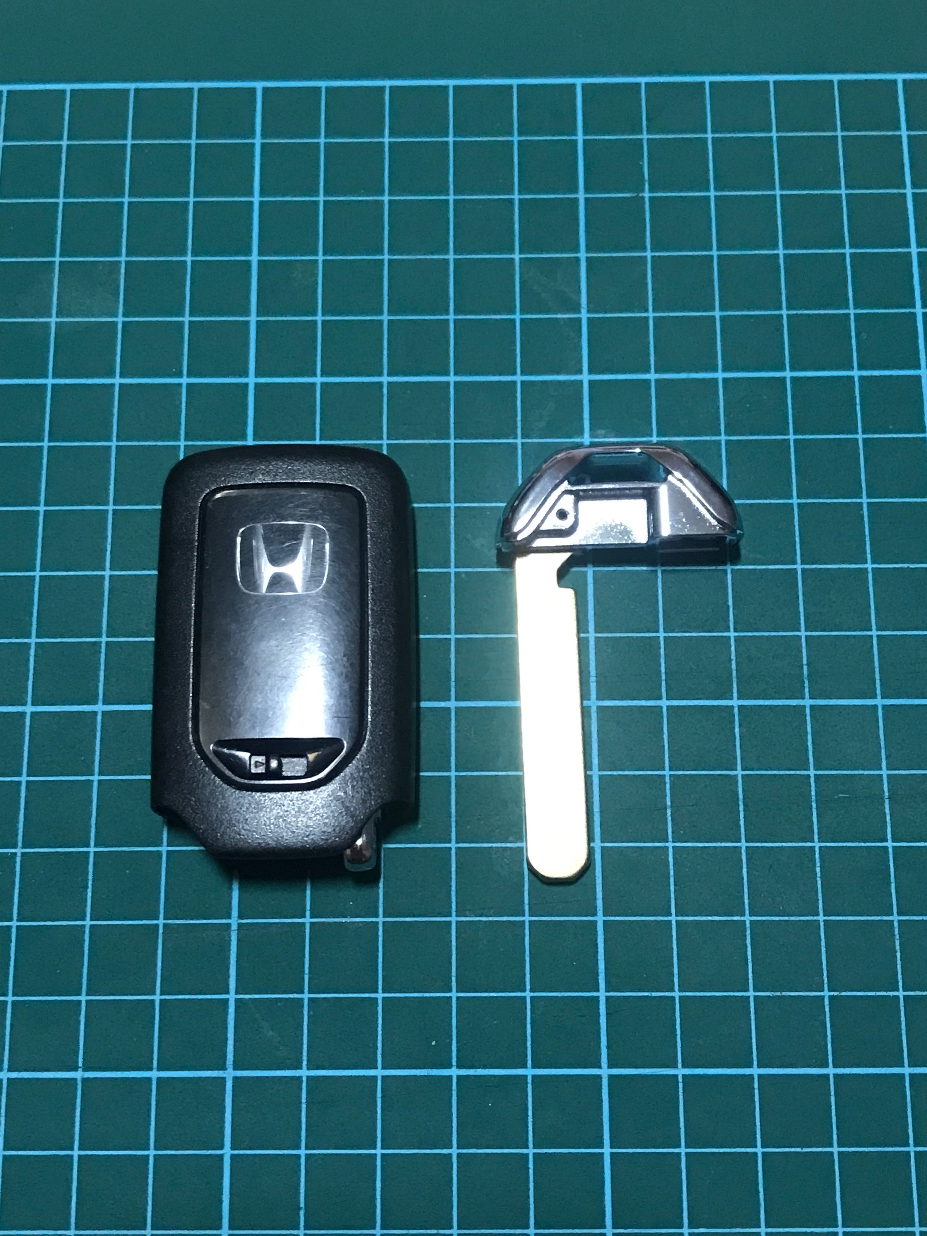 Honda wireless key fob with new key, Car Accessories, Accessories on ...
