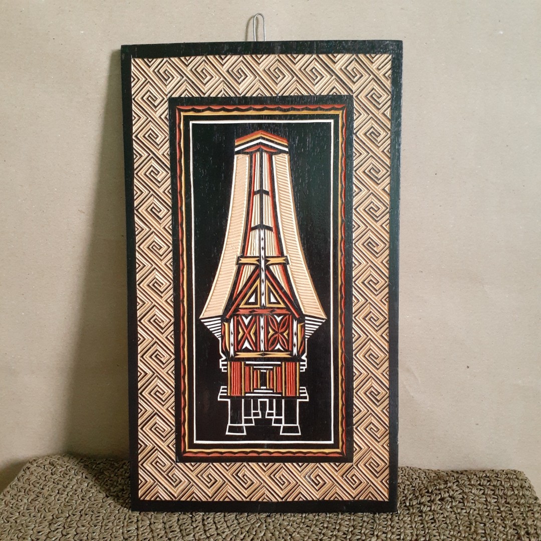 Intricate Toraja traditional wood carving, Hobbies & Toys, Memorabilia ...
