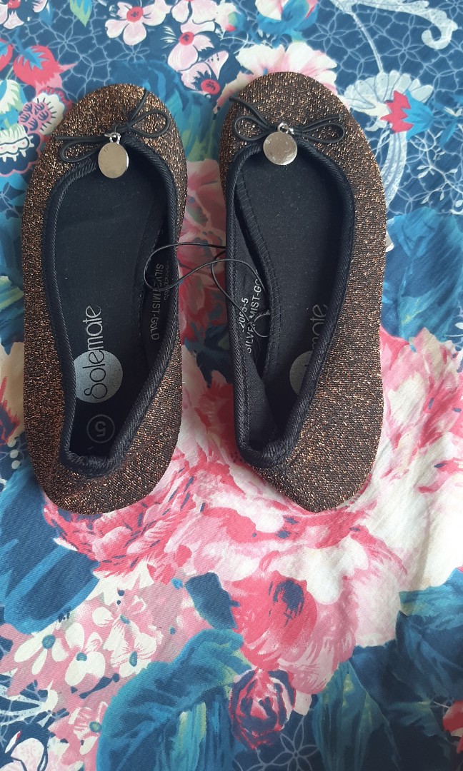 New Solemate flats, Women's Fashion, Footwear, Flats & Sandals on Carousell