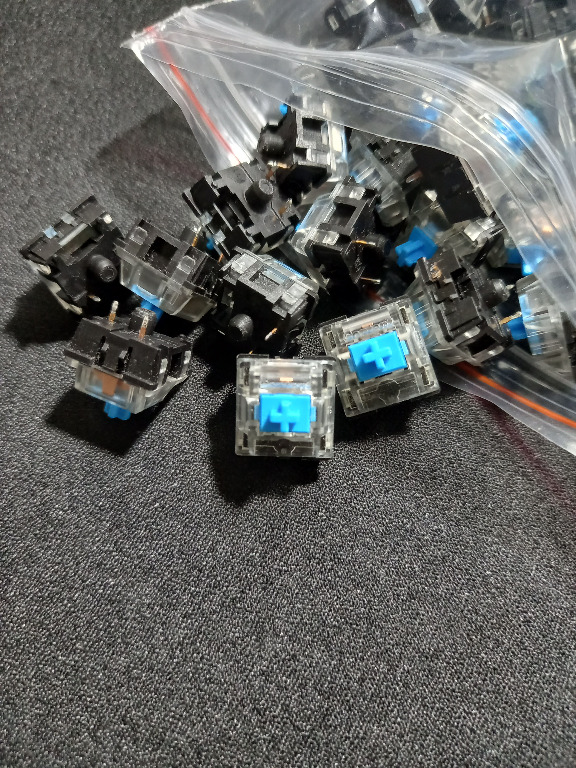 Outemu OEM / Content blue switches 87 pieces, Computers & Tech, Parts ...