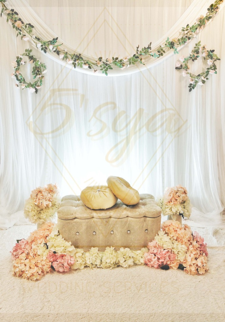 Pelamin / dais/ home base, Announcements on Carousell