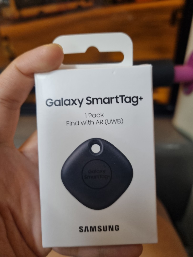 Samsung smart tag, Mobile Phones & Gadgets, Mobile & Gadget Accessories ...