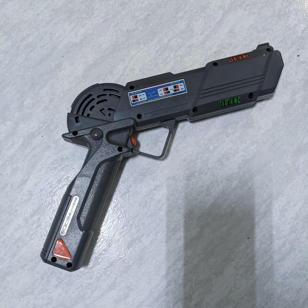 二手SEGA 1992 LOCK-ON 生存遊戲雷射槍, 電玩遊戲相關, 主機配件與周邊商品, 互動遊戲公仔在旋轉拍賣