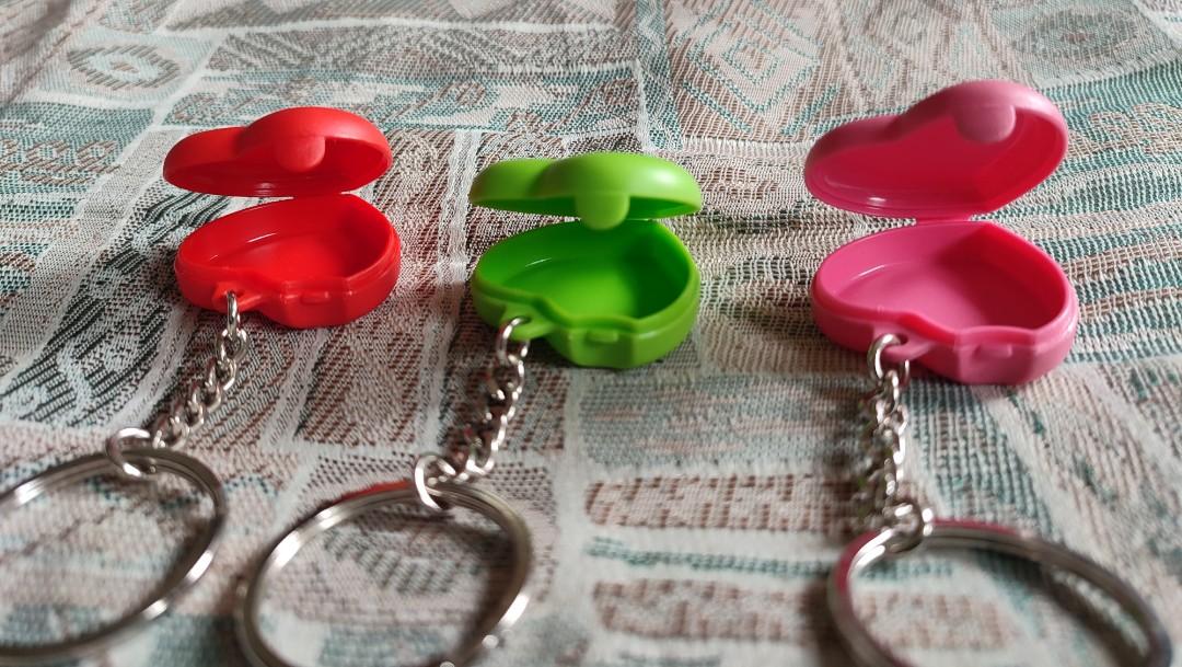 Tupperware Heart Locket Keychain & Pill Container, Women's Fashion ...