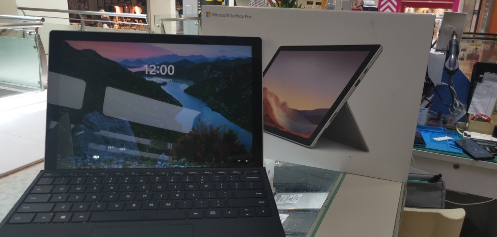 Used Surface Pro 7 i5 8GB Ram 128GB Rom, Computers & Tech, Laptops ...