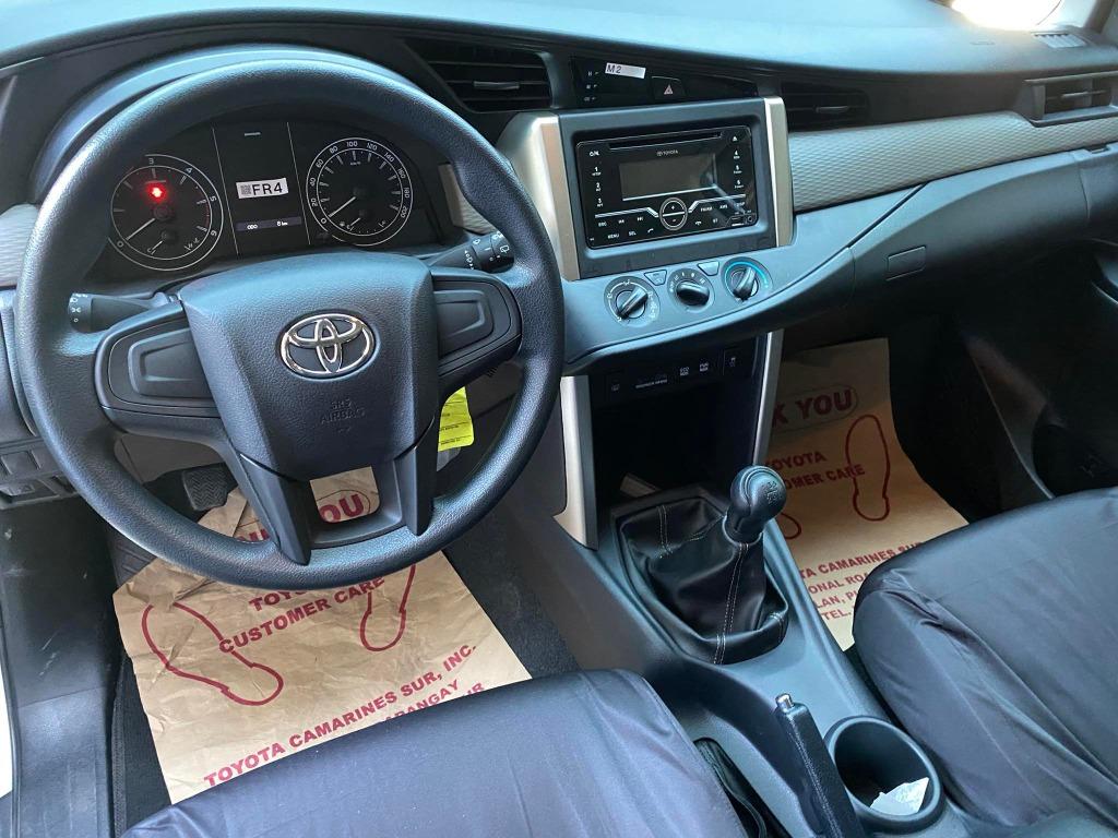 Toyota Innova J 2022 Interior