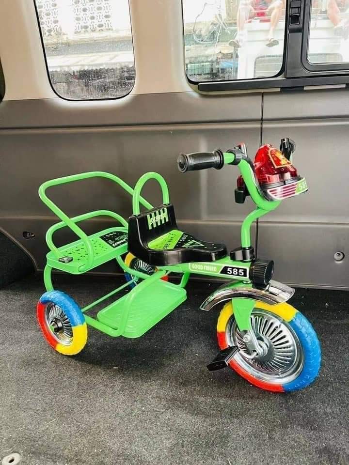 3WHEELS CARGO KIDS BIKE W/ PASSENGER SEAT, Hobbies & Toys, Toys & Games ...