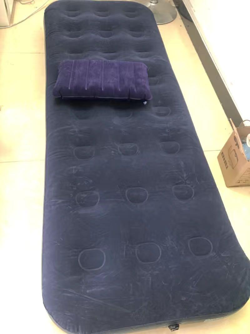 Air bed and pillow, Furniture & Home Living, Bedding & Towels on Carousell