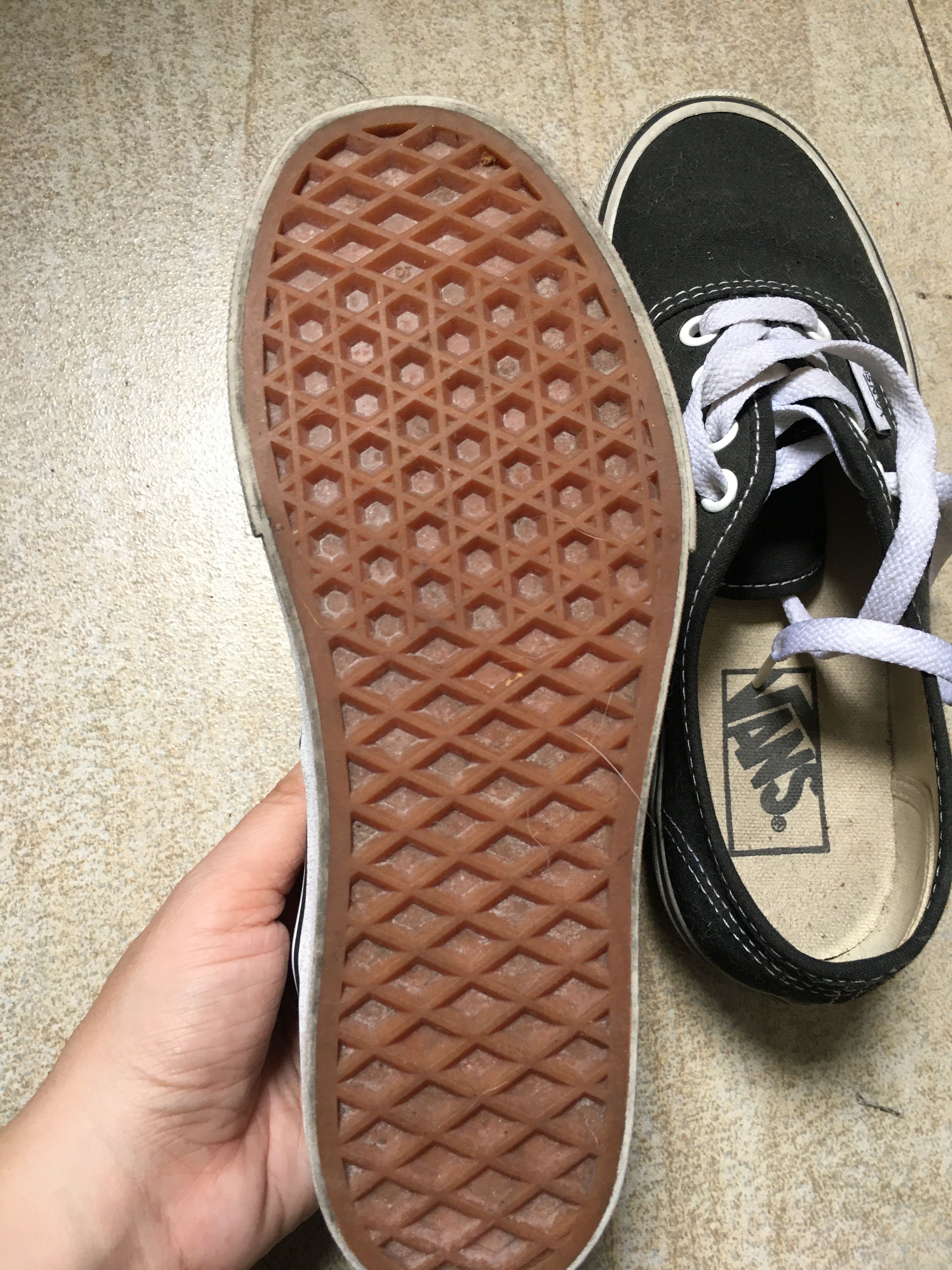 AUTHENIC VANS PLATFORM, Women's Fashion, Footwear, Sneakers on Carousell