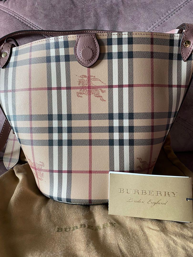Burberry reversible bucket bag, Women's Fashion, Bags & Wallets, Cross ...