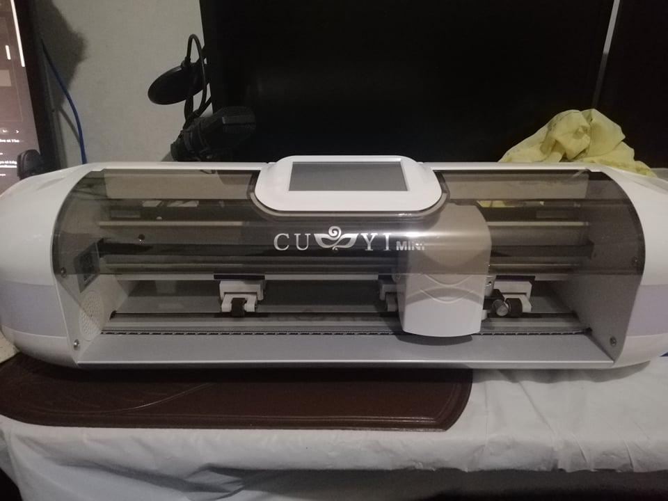 Cuyi Mini Cutter Plotter, Hobbies & Toys, Stationary & Craft, Craft ...