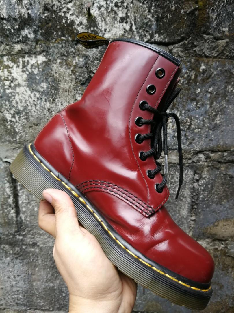 Dr. Martens 1460 cherry red, Women's Fashion, Footwear, Boots on Carousell