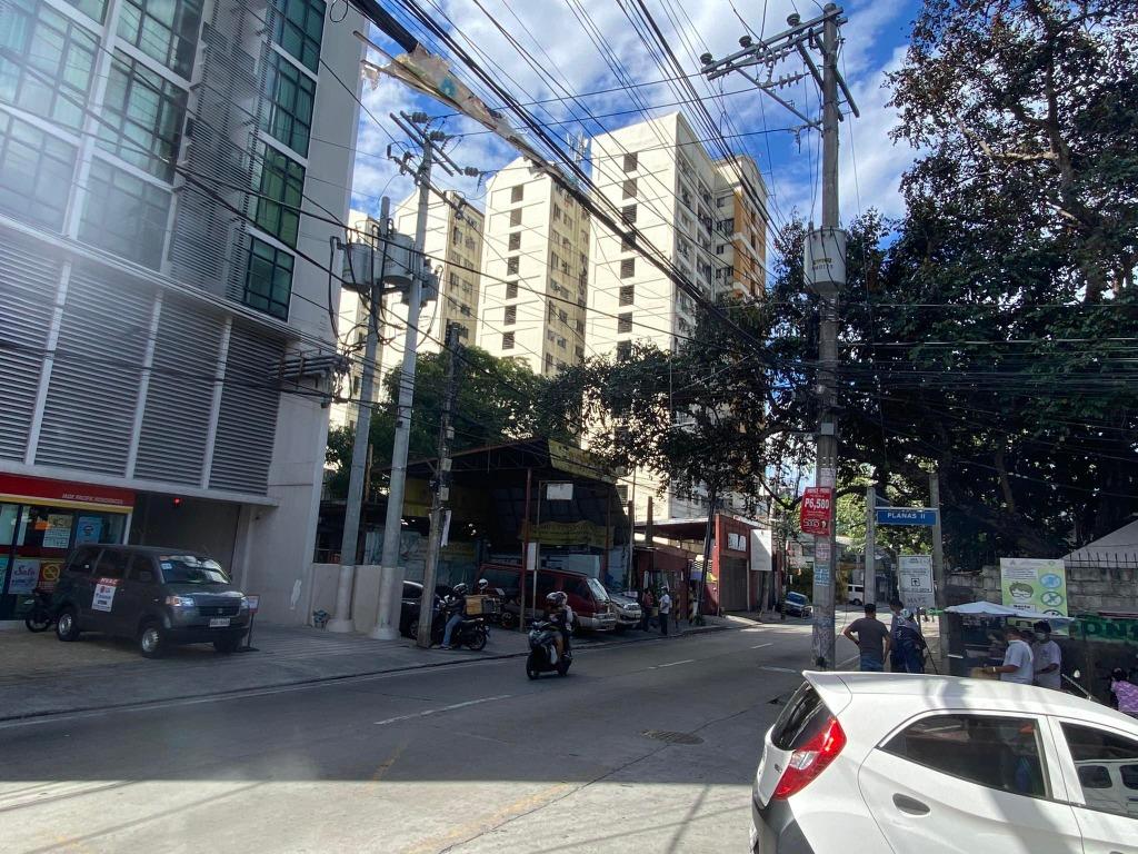 Cubao P. Tuazon, Commercial / Residential Lot 1,221 sqm, Good for ...