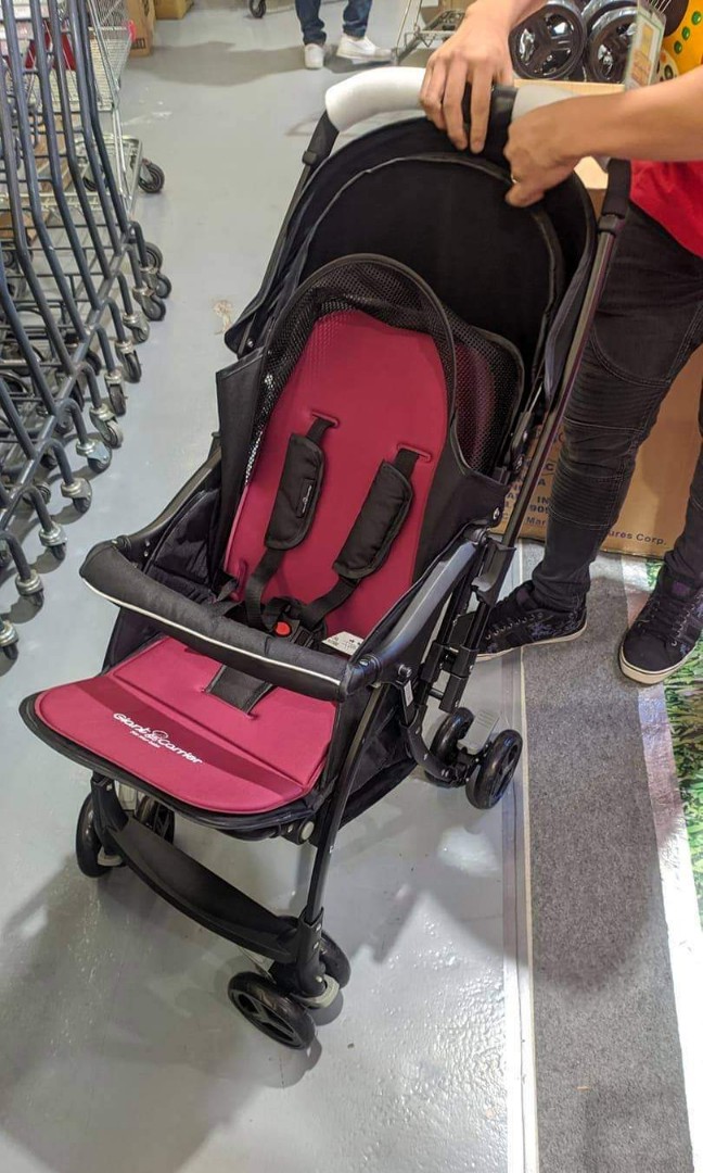 Giant Carrier Stroller, Babies & Kids, Going Out, Strollers on Carousell