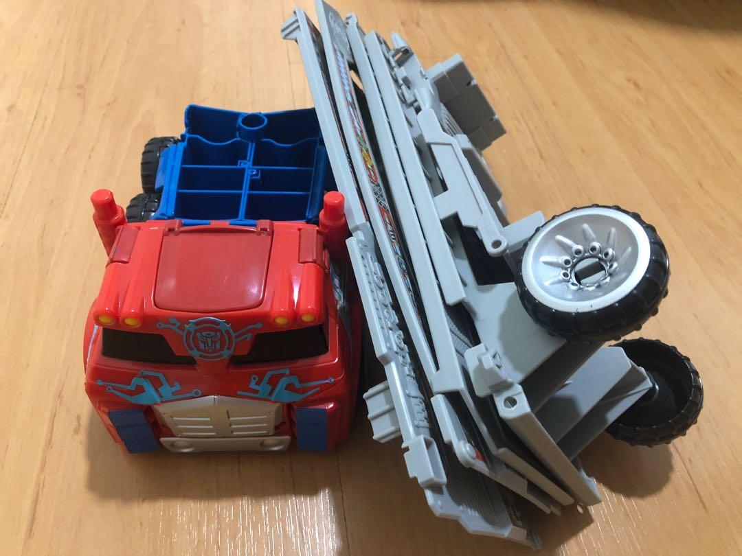 Hasbro Optimus Prime, Everything Else on Carousell