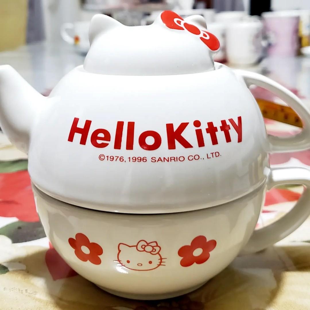 Hello Kitty Teapot & Cup, 1996, Furniture & Home Living, Kitchenware ...
