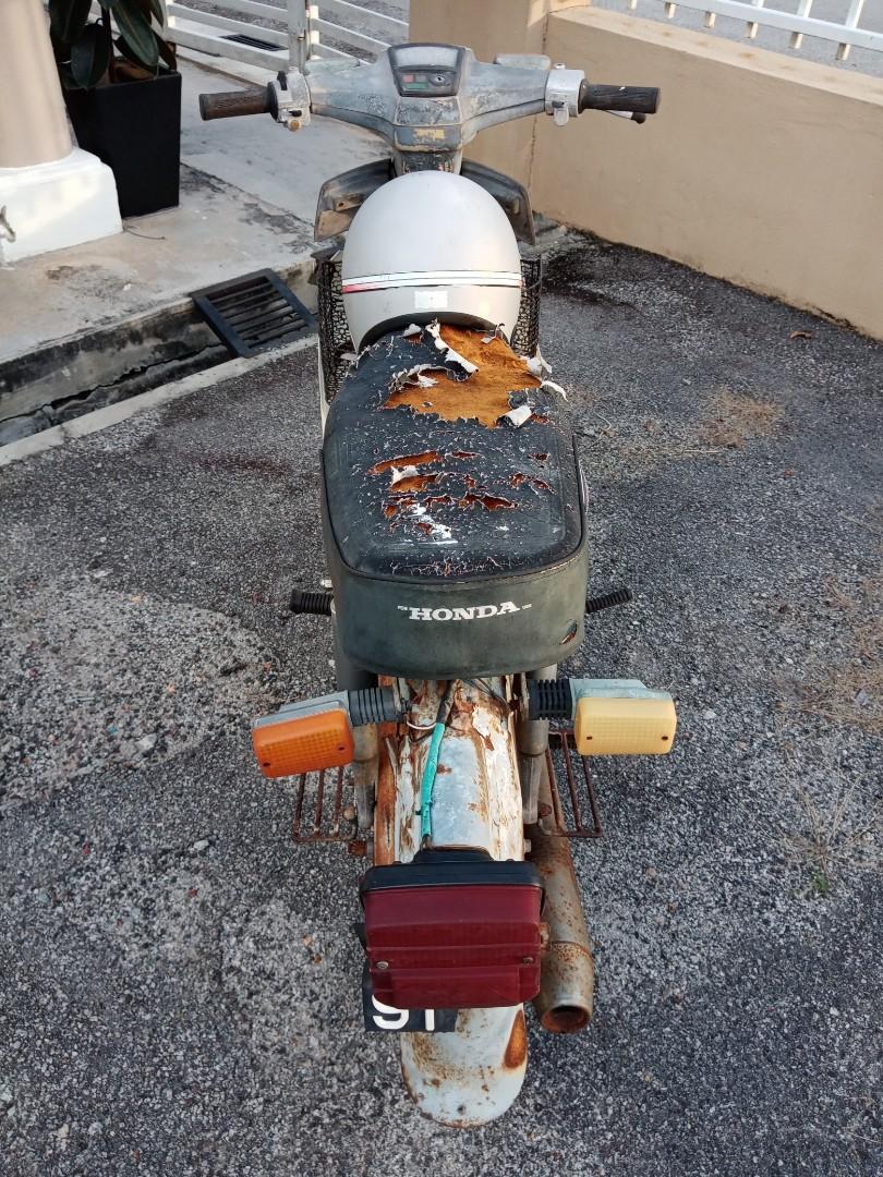 Honda c70 gbo, Motorbikes on Carousell