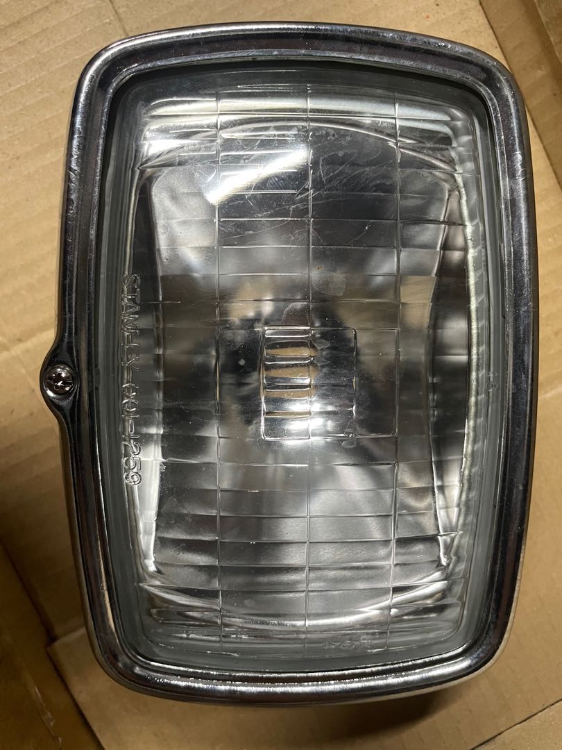 Honda cg125 original headlight, Motorbikes on Carousell