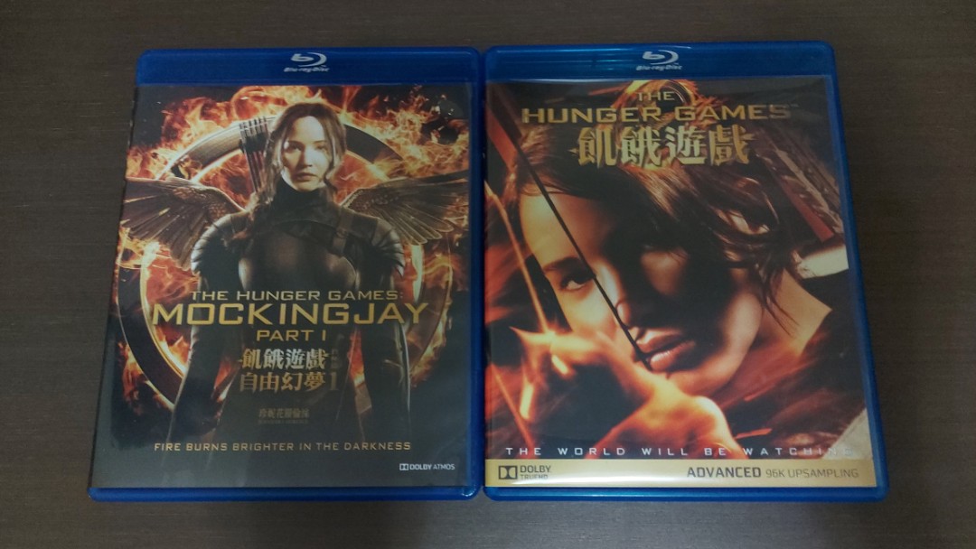 【飢餓遊戲Hunger Game】2集 近乎全新藍光碟, 家庭電器, 電視 & 其他娛樂, 藍光及播放器 - Carousell