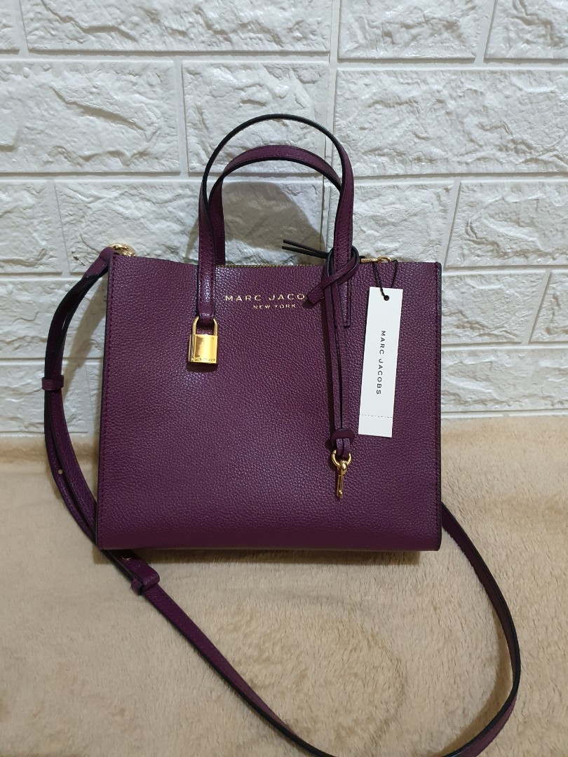 Marc Jacobs Mini Grind, Luxury, Bags & Wallets on Carousell