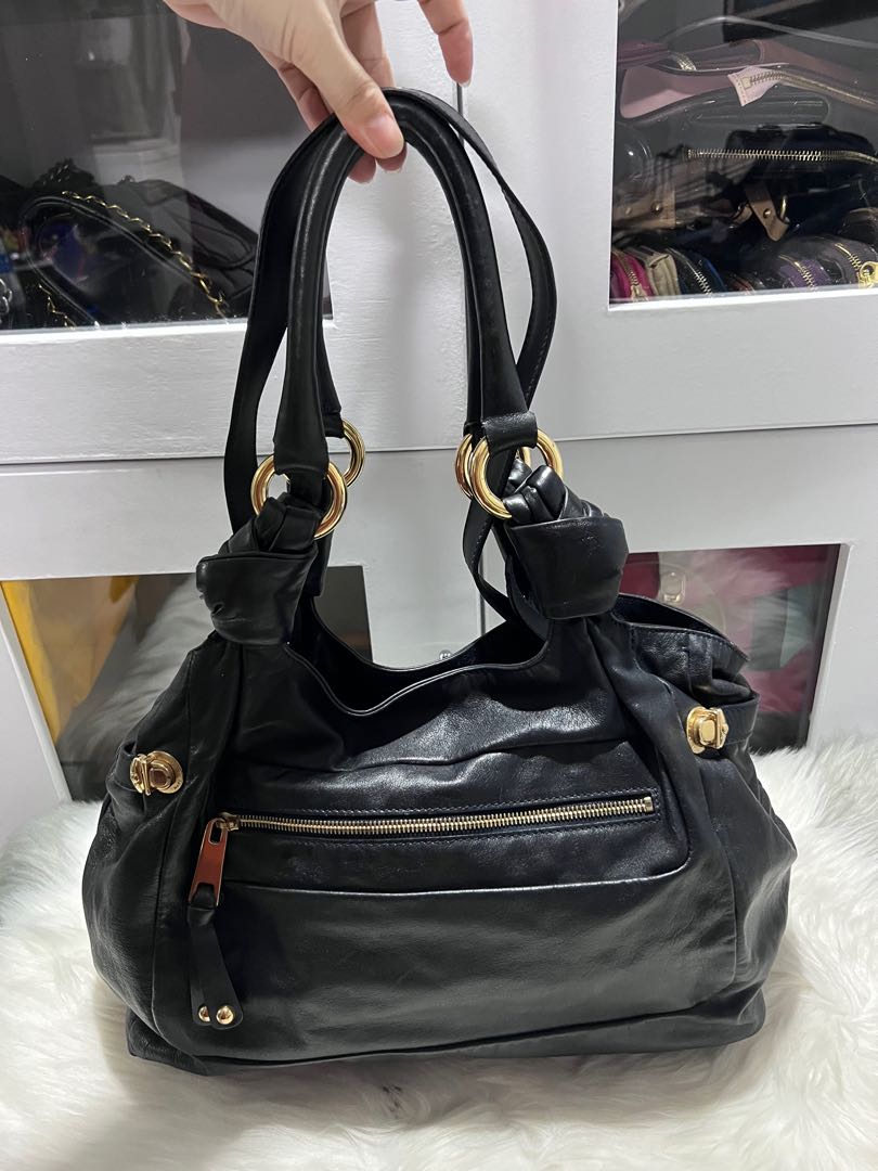 Marc Jacobs Two Way, Luxury, Bags & Wallets on Carousell